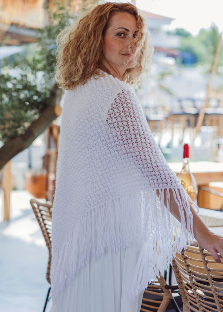 Raspberry shawl knit pattern is so easy to make – Through the Stitch